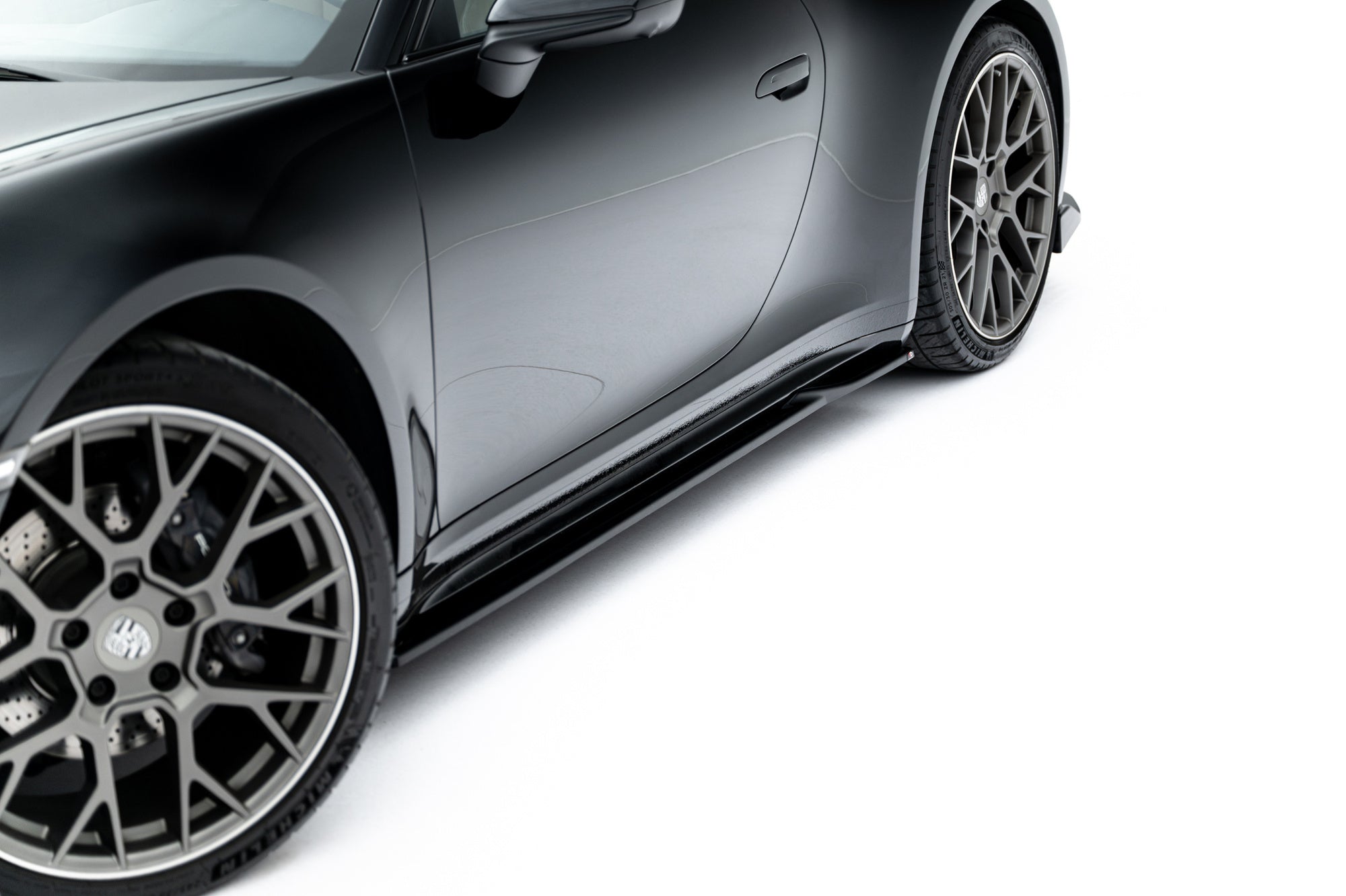 Side Skirts Diffusers V.1 Porsche 911 Carrera Sport Design 992 – Maxton ...