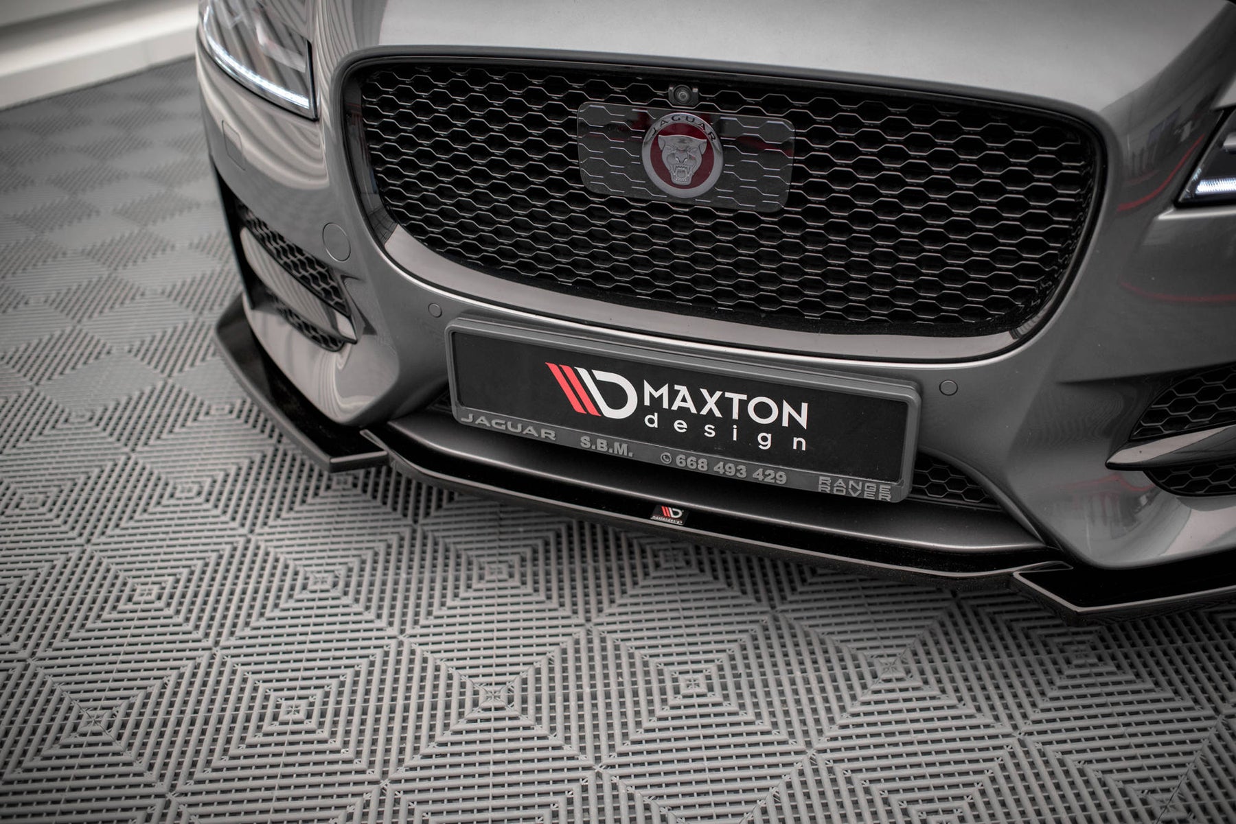 FRONT SPLITTER V.1 JAGUAR XF R-SPORT MK2 – Maxton Design USA