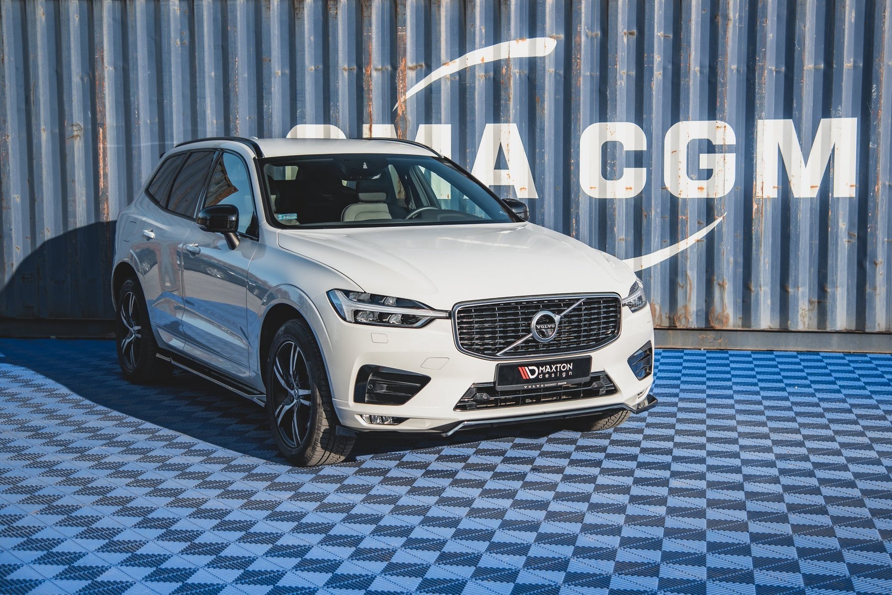 FRONT SPLITTER V.1 VOLVO XC60 MK2 R-DESIGN – Maxton Design USA