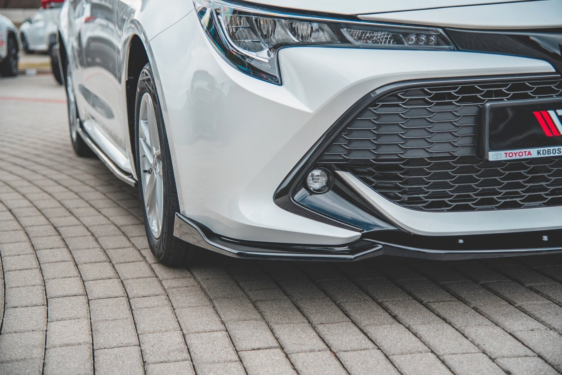 FRONT SPLITTER V.2 TOYOTA COROLLA HATCHBACK MK12 – Maxton Design USA