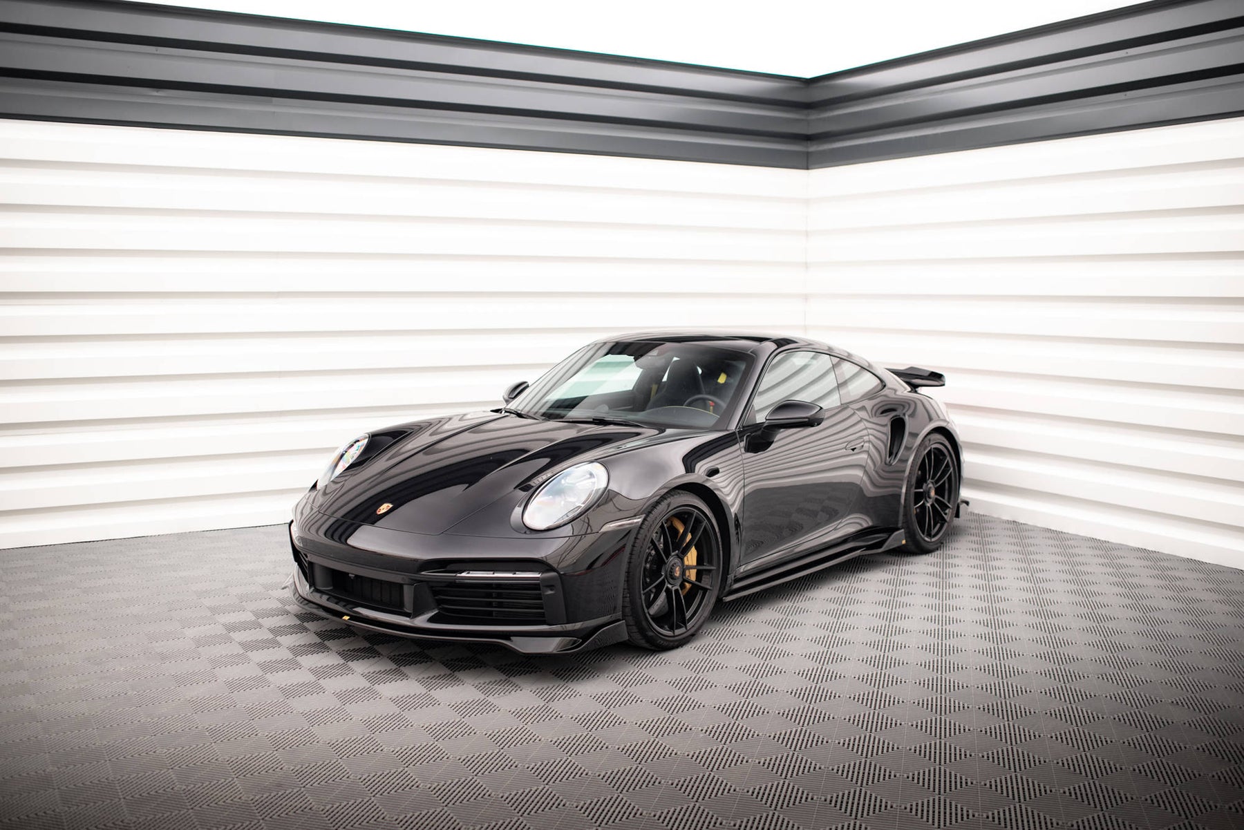 SIDE SKIRTS DIFFUSERS PORSCHE 911 TURBO S 992 – Maxton Design USA